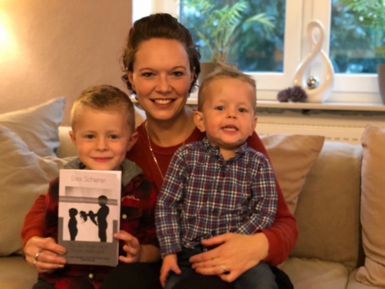 Autoren aus dem Landkreis: Buchvorstellung „Als der Engel seine Flügel ...