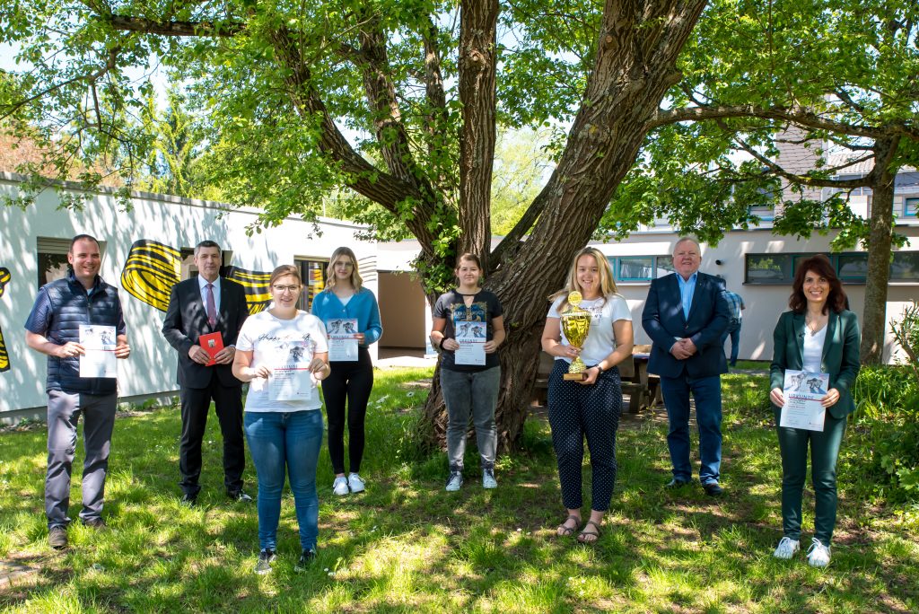 Dr.-Walter-Bruch-Schule: Team der BörsenMafia13 gewinnt ...